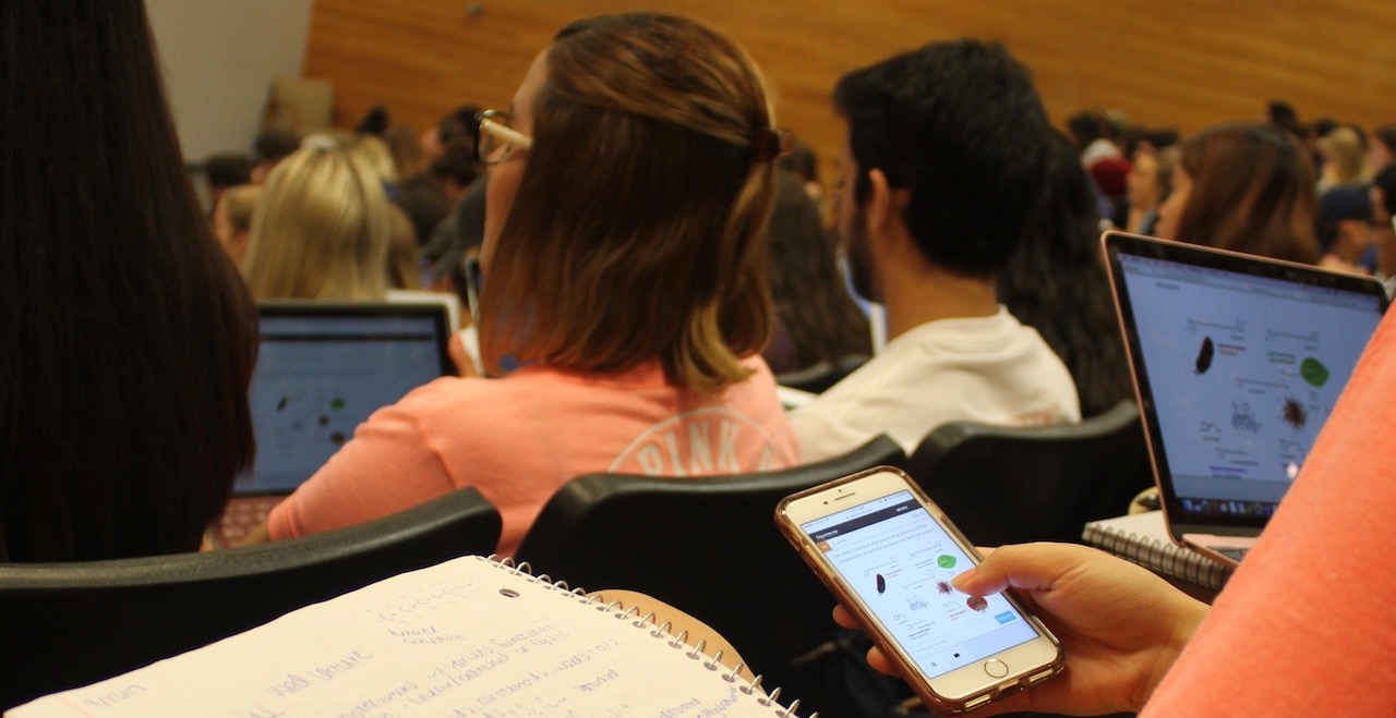 Introducing Randomized Answer Choices and Open Questions | Squarecap